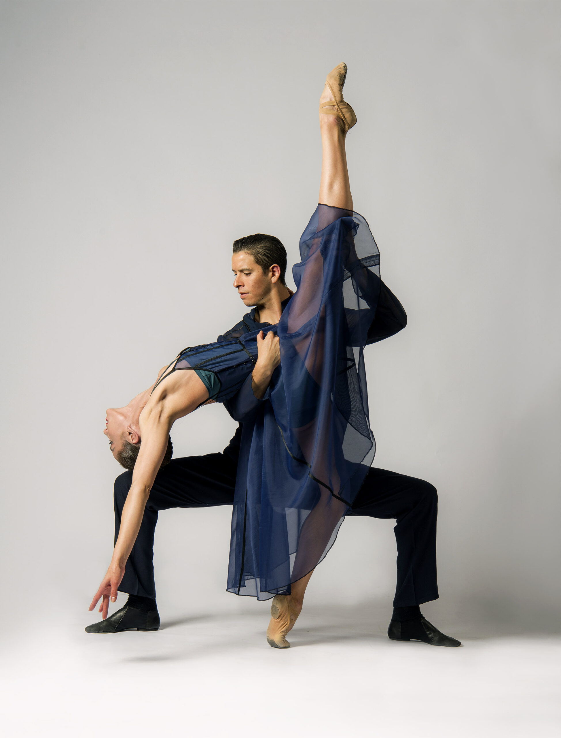 El Ballet del San Martín homenajea a Piazzolla y a Ravel - By Battaglia ...